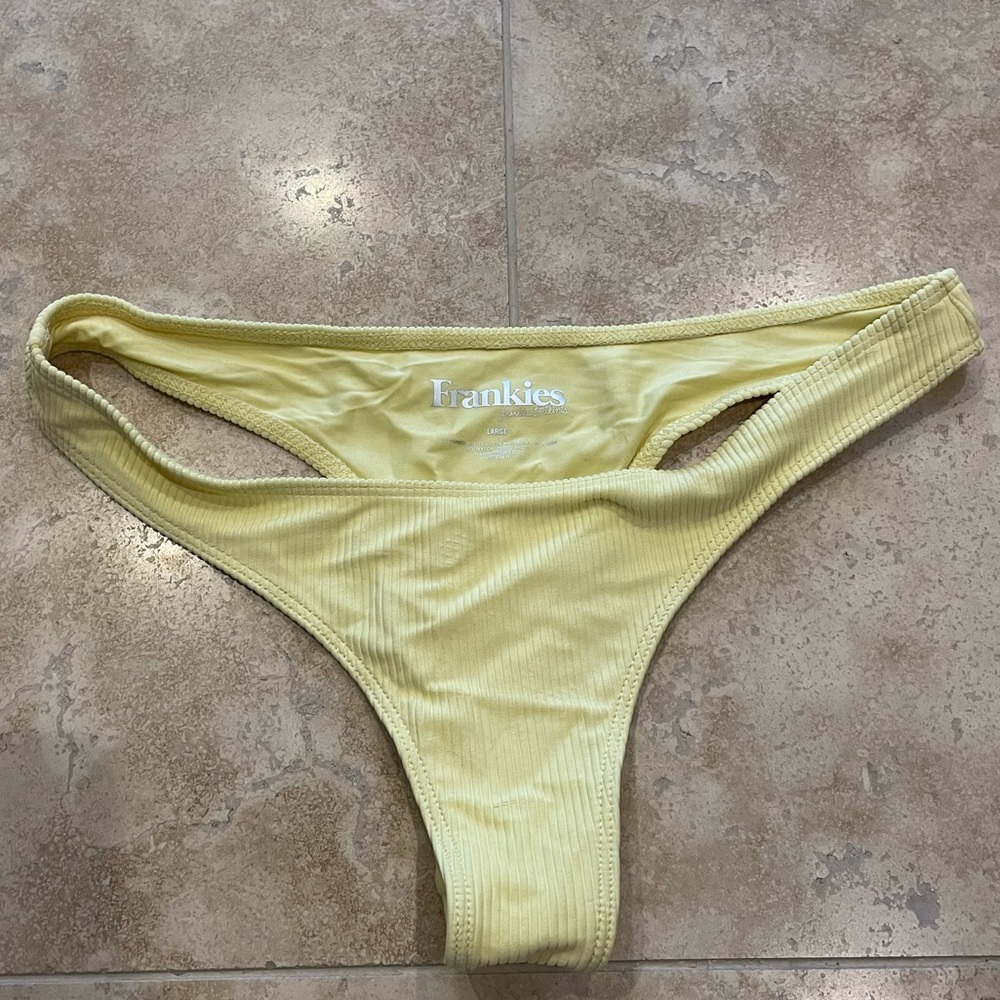 ‘Frankie’s Bikinis’ Cheeky Bottom, Yellow Size L - Gem